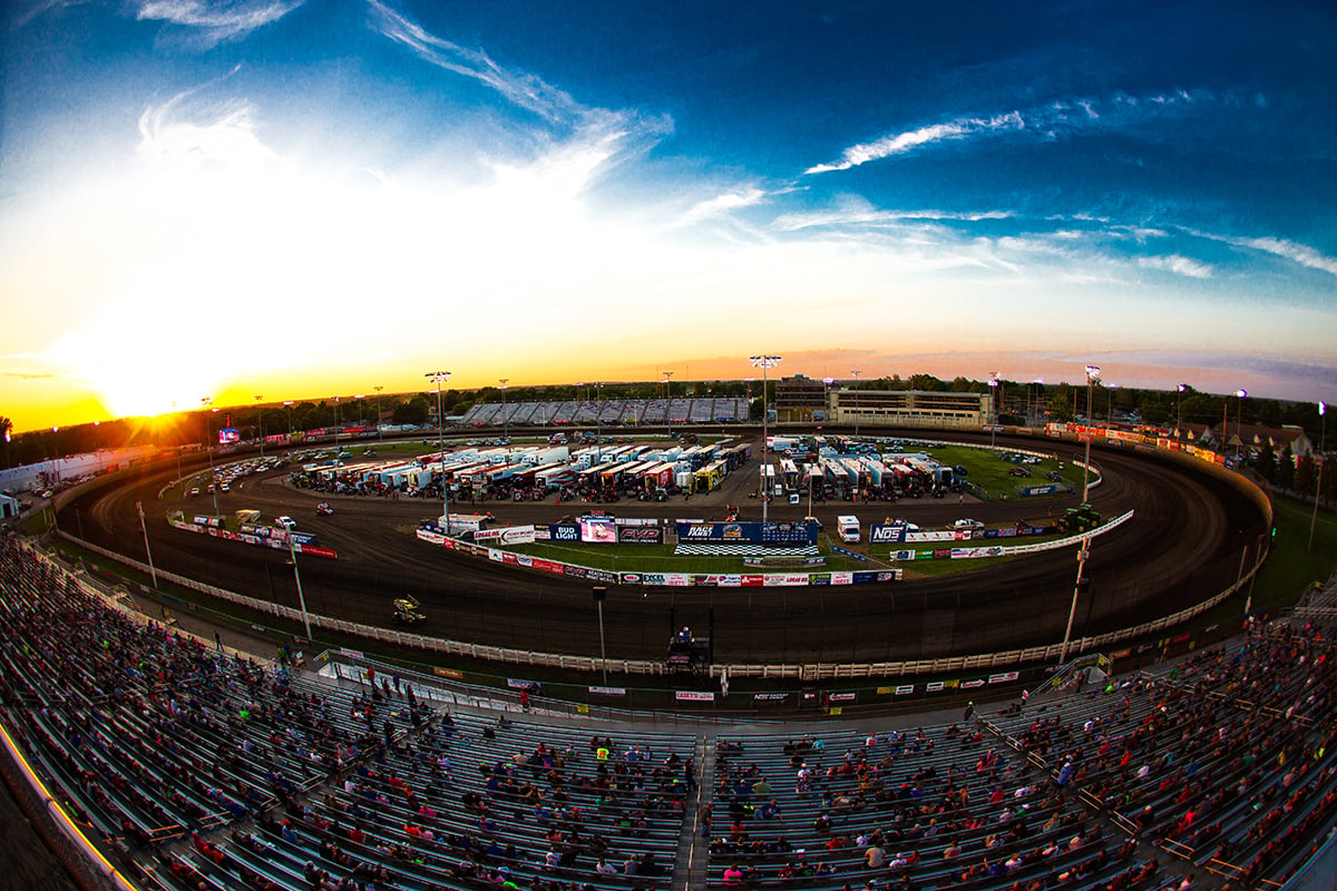 Watch Knoxville Nationals on DIRTVision